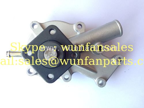 Kubota D722  D622 19883-73030 water pump