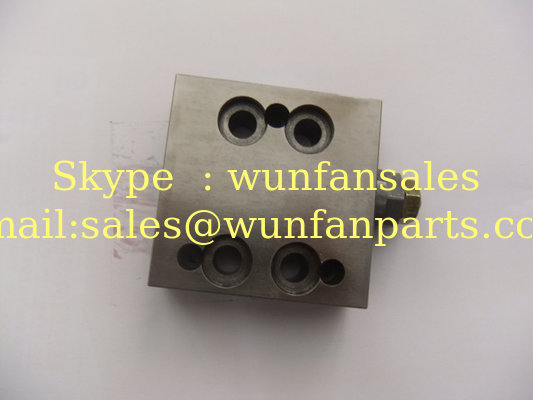 723-40-70100 Pressure reducing valve pressure relief valve for komatsu PC200-6