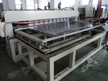 Solar panels that ultrasonic welding equipment