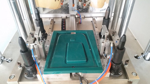 Car navigation panel hot melt welding machine