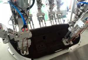 After the car plate plastic hang welding machine