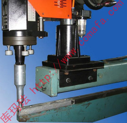 Hollow plate ultrasonic sealing side machine