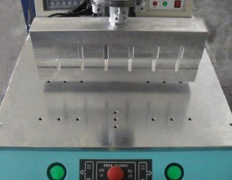 3200W ultrasonic plastics welding machine