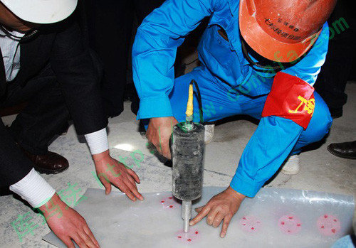 The waterproof board ultrasonic spot welding machine