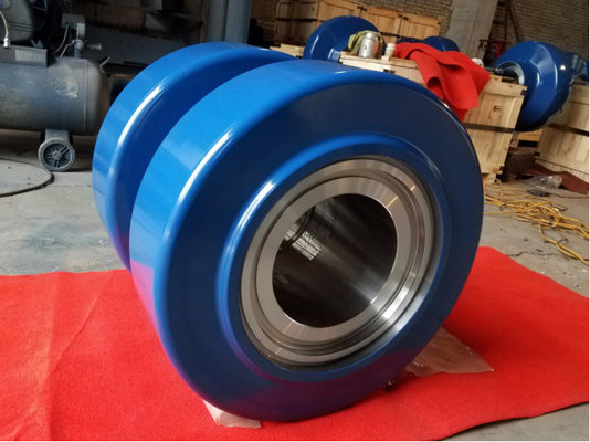 China Komatsu PC8000/PC5500/PC4000/PC3000 hydraulic mining shovel excavator top roller track roller carrier roller supplier