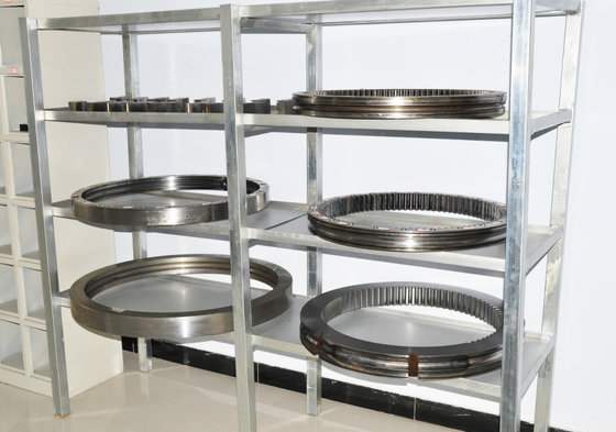 RKS.162.14.0944 cross roller slewing bearings with internal gear for packing machine supplier