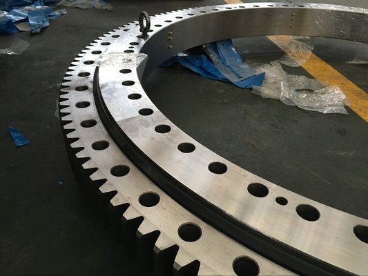 URV230, URV260, URV290, URV300, URV340, URV370, URV500 Crane Bearing, Hydraulic Crane Slewing Ring supplier