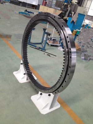 SR-700L Kato Crane Swing Bearing, Truck Crane Slewing Ring, SR-700L Rough Terrain Crane Slewing Bearing supplier