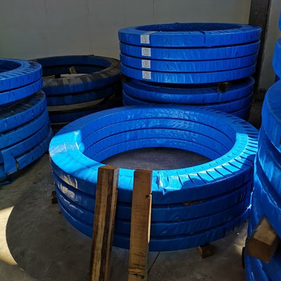 I.750.20.00.C Internal gear flange slewing bearing(748*547.2*56mm) for Public works machinery supplier