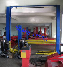 China Hydraulic Car Lifts 5ton Two Post Overhead Lift 2 Post Gantry Lift with 3 section Lifting arms supplier