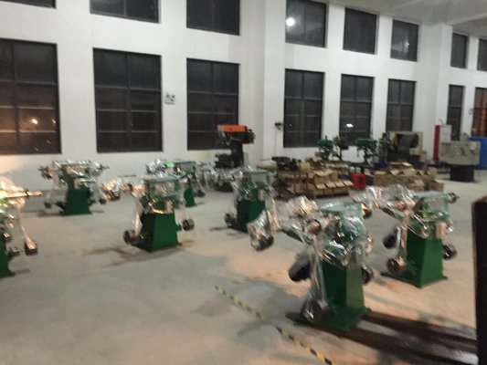 Industry metal parts tubes pipe faucet valves grinding sand belt polishing machine