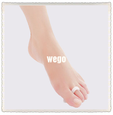 Hammer toe claw toe deformity toe hallux valgus correction points to correct overlapping