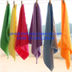 China 25*25cm Soft Super Absobent Microfiber face towel hand towel portable small face towel supplier