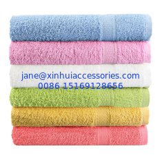 China Super Soft High Quality 100% Cotton Bath towel 70*140cm Solid Plain Dyed Bath Hotel Towel supplier