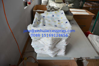 China Baby Cotton Gauze Muslin Face Towel Baby Towel Wash Cloth  Handkerchiefs Infant Baby Towel supplier