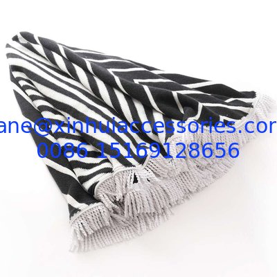 Hot sell 100% Cotton Tassels Round Swimming Beach Towel Black White Stripe Circle Beach Towel supplier