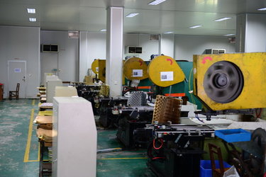 Xinjian Ye (Pharmaceutical)Hardware Packaging Co., Ltd
