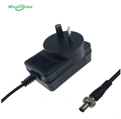 Portable battery charger 12.6V 1A Li-ion battery charger Made in China