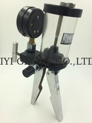 High pressure manual pressure pump