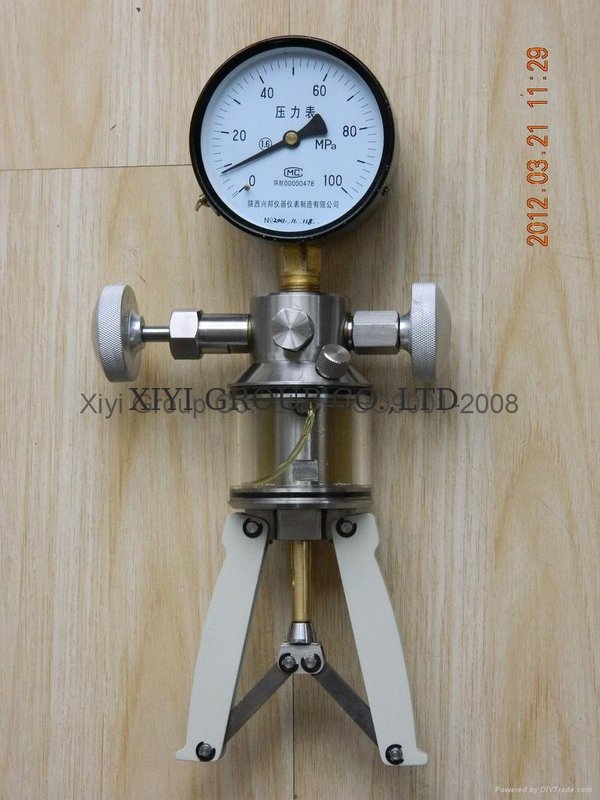HYDRAULIC PRESSURE HAND PUMP ( Plier Type )0-60MPa