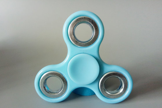 New Hand Spinner Fingertips Spiral Fingers Fidget Spinner EDC Hand Spinner Acrylic Plastic Fidgets Toys real thing Gyro