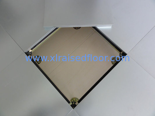 Anti Static Encapsulated Raised Floor Material , Concentrated Load 567kgs
