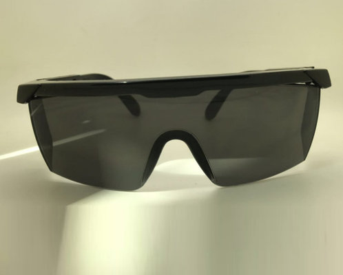 China cheap uvex protective glass safety goggle laboratory medical anti saliva fog safty glasses welding goggles