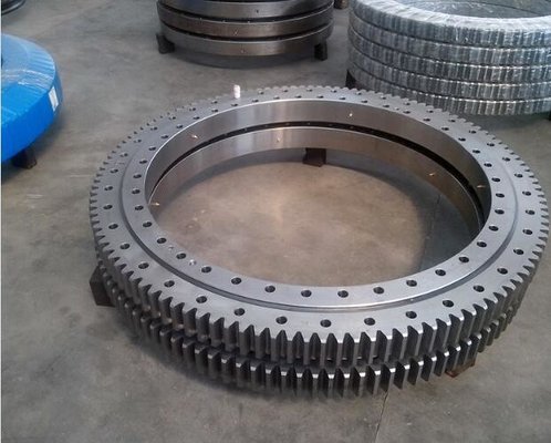 Slewing Bearing with Black Coating Leader China Manufacturer, 42CrMo material