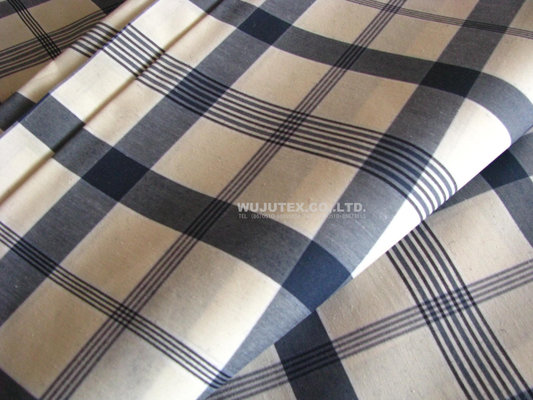 China 100% Cotton Yarn Dyed Check, Water Proof / Wax Coated, Special Finish Fabric supplier
