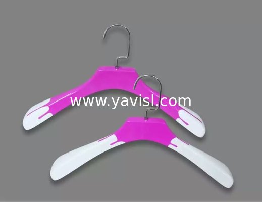 YAVIS felt hangers manufacturer, small hangers, custom hangers, heavy hangers, big hangers, luxury hangers wholesale
