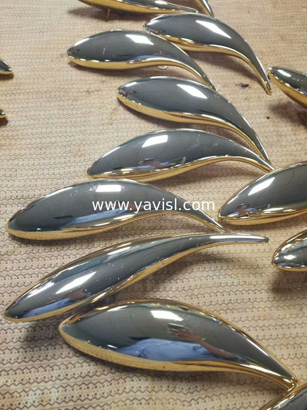 YAVIS window diaplay props custom shop window decoration silver fish
