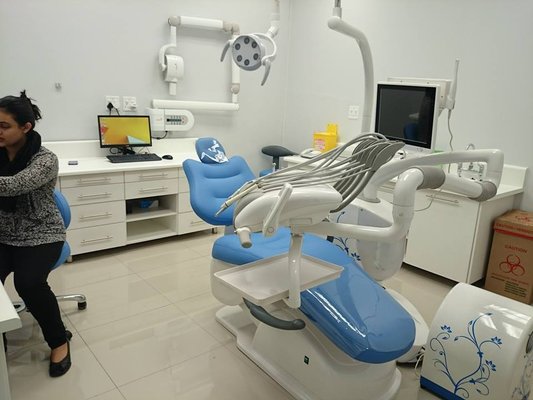 New type of medical device A6600 with floor-standing side box  dental unit supplier