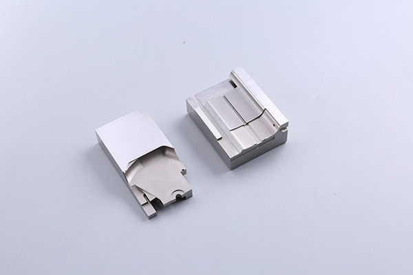 USA(AISA.D2.H13.P20.M2) hardware mold spare part with precision mould part manufacturer