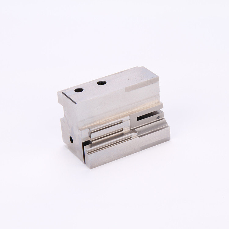 Japan(SKD11.SKD61.SKH51.S45C) plastic mould spare part in mould part manufacturer