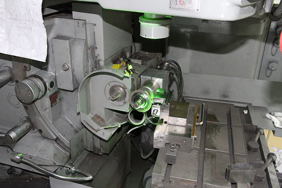 Grinding precision of WAIDA profile grinding machine is 0.001mm in YIZE