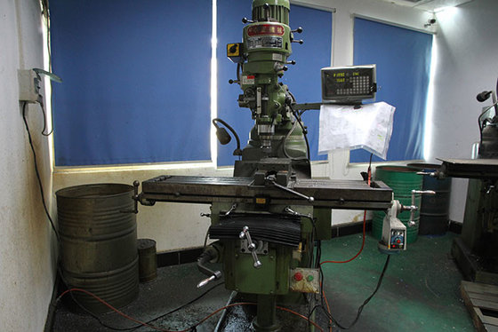 Diamension tolerance of precision mold parts in YIZE is ±0.001mm,professional precision mold parts process