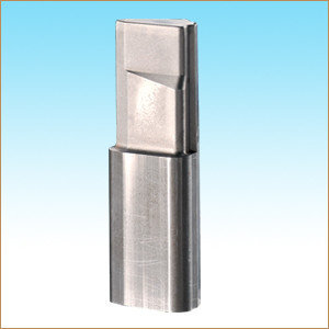 Diamension tolerance of precision mold parts in YIZE is ±0.001mm,professional precision mold parts process