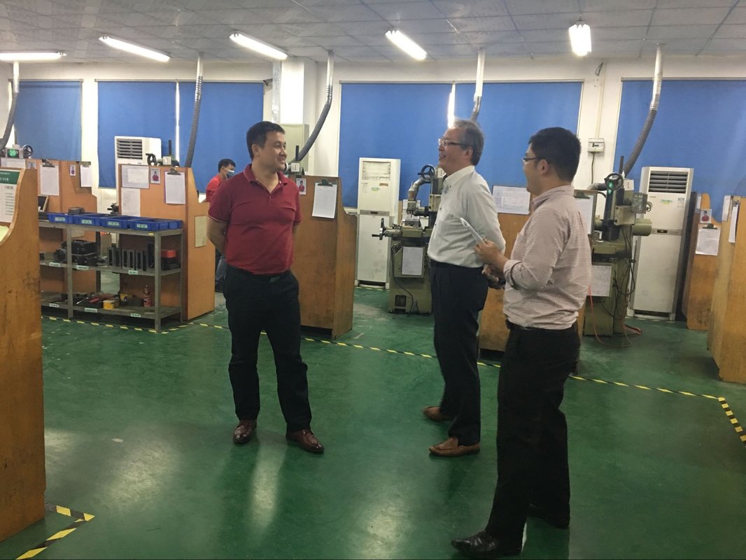 Profile grinding of YIZE has 5 advantages in the mold parts industry