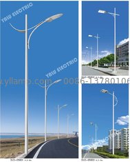 China 7M Q235 galvanized single arc arm county road grey conical high power led street light pole supplier