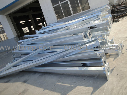 6M Q235 galvanized airport LED street light pole manufacturers supplier