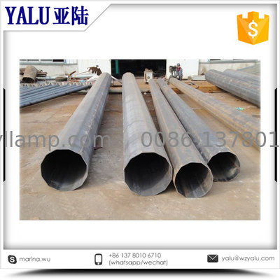 18meters Q235 galvanized polygon auto lift street high mast lighting pole with LED lights supplier