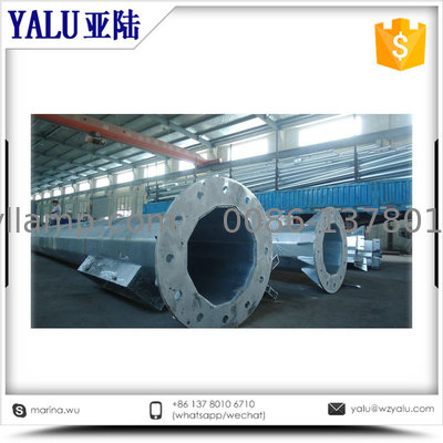18meters Q235 galvanized polygon auto lift street high mast lighting pole with LED lights supplier