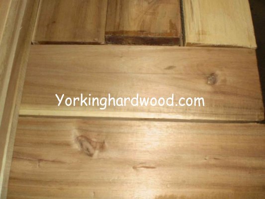 Unfinished acacia wood board for flooring