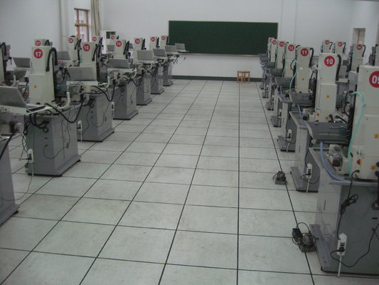 Mini CNC Mill for ocational technical college Education & Training CNC and DIY enthusiasts.