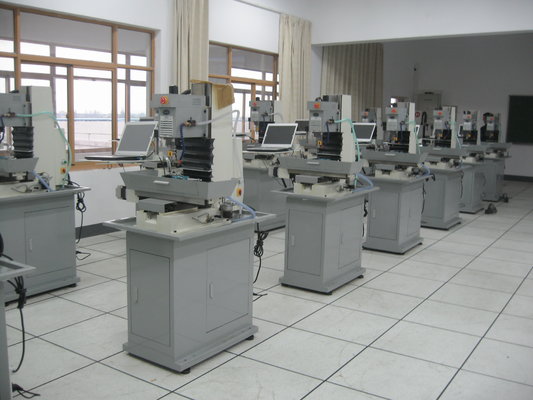 Mini CNC Mill for ocational technical college Education & Training CNC and DIY enthusiasts.