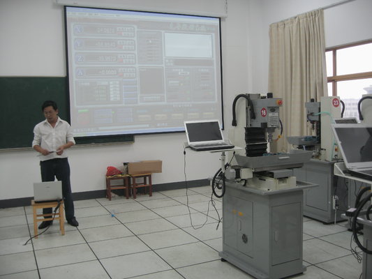 Mini CNC Mill for ocational technical college Education & Training CNC and DIY enthusiasts.
