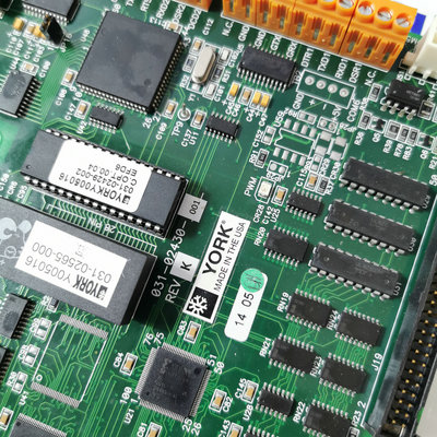 031-02429-002 Original York screw machine air conditioning control board Y005016 031-02565-000 supplier
