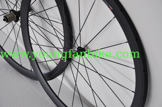 Super light strong Carbon China 700C 38mm wheels clincher with 100% hand bulit road bike
