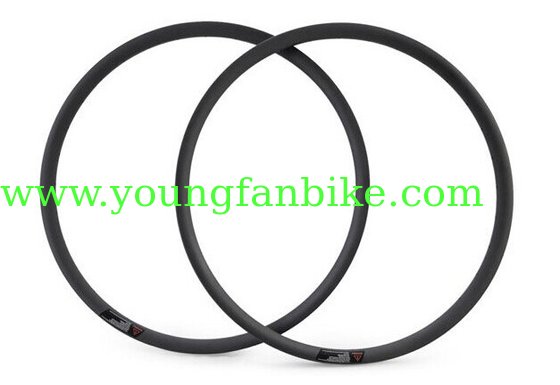 2014 YOUNGFANBIKE Hot sale perfect design super light MTB 29er clincher carbon rims bike