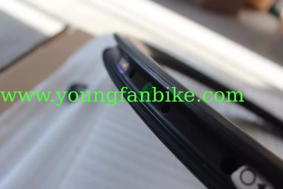 Clincher Compatible Tubuless Rim 700C 50MM 25mm Wide Road Bicycle Carbon Clincher Tubuless Rims Used for V&Disc Brake